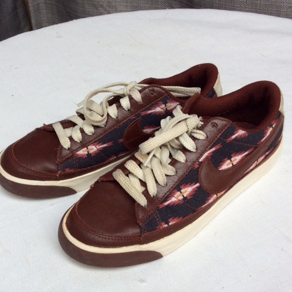 Nike | Shoes | Nike Retro Aztec Totem Print Sneaker | Poshmark
